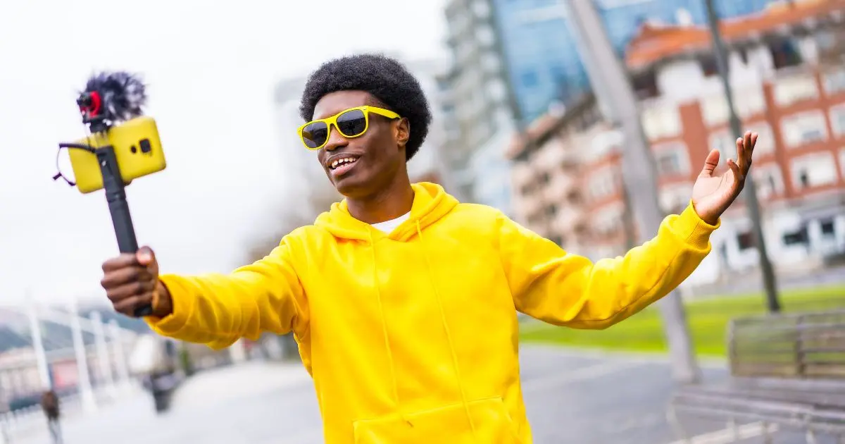 ¡Alerta! Facebook Limita Lives a 30 Días: Impacto en eRadio Global y C